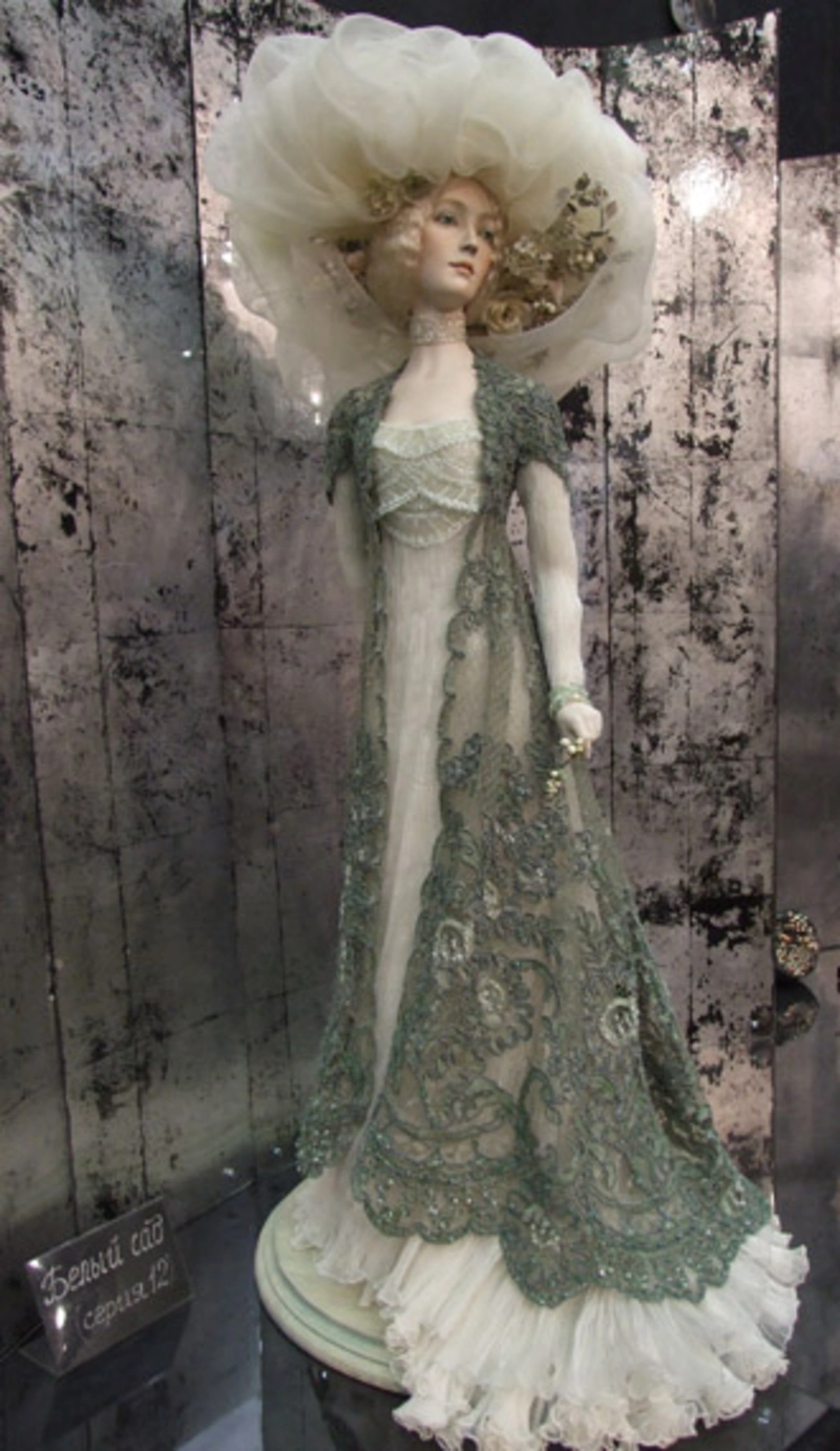 Alexandra's exquisite dolls | Haut Fashion